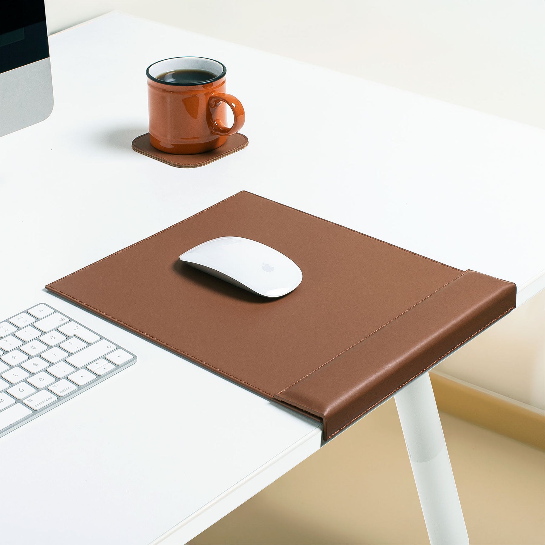 Leather Desk Pad with Edge Protector - Sycamotre Custom – SycamotreCustom
